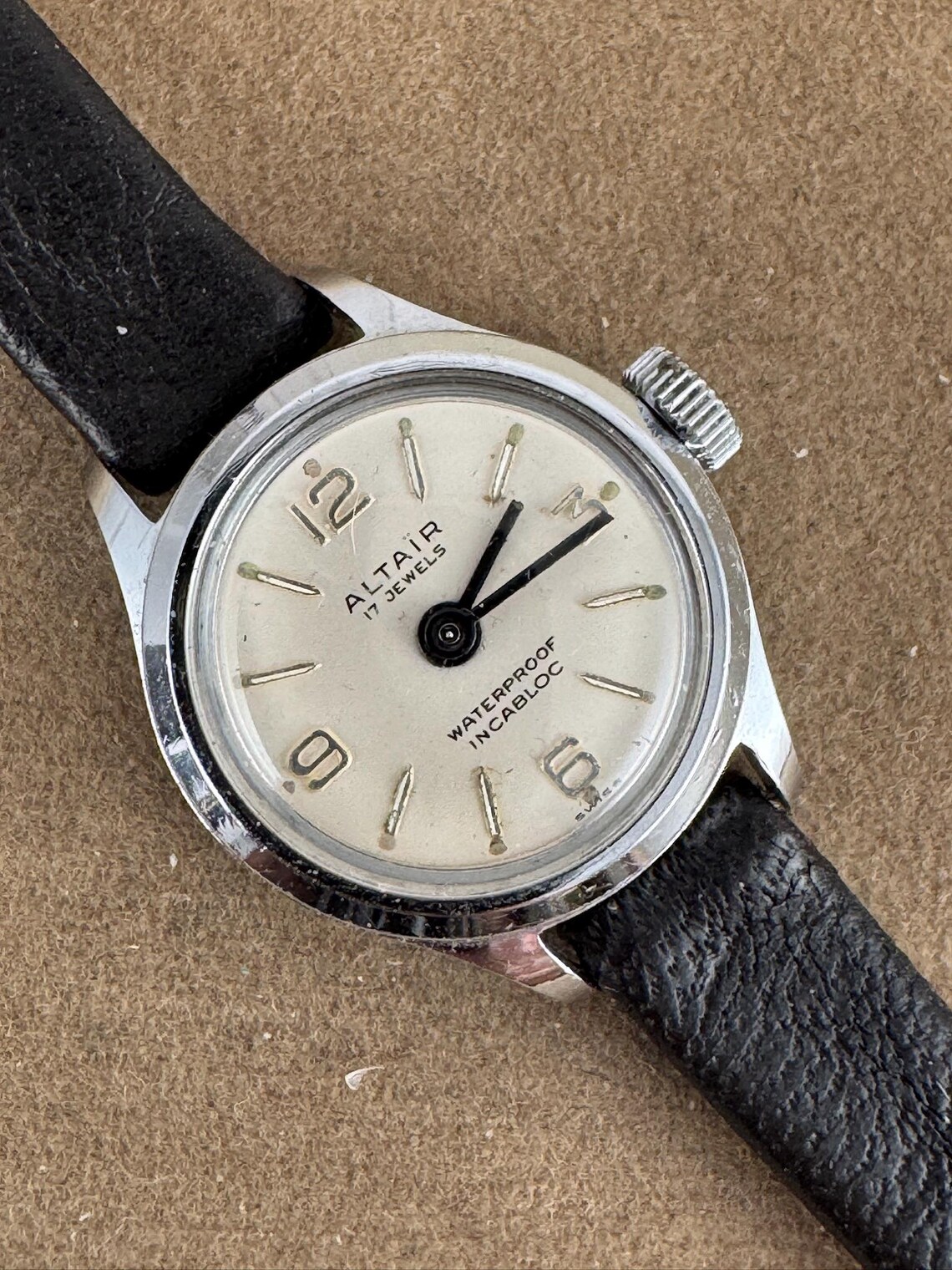 Vintage 1950s Swiss Altair Ladies' Watch: Silver-toned 17-jewel ...