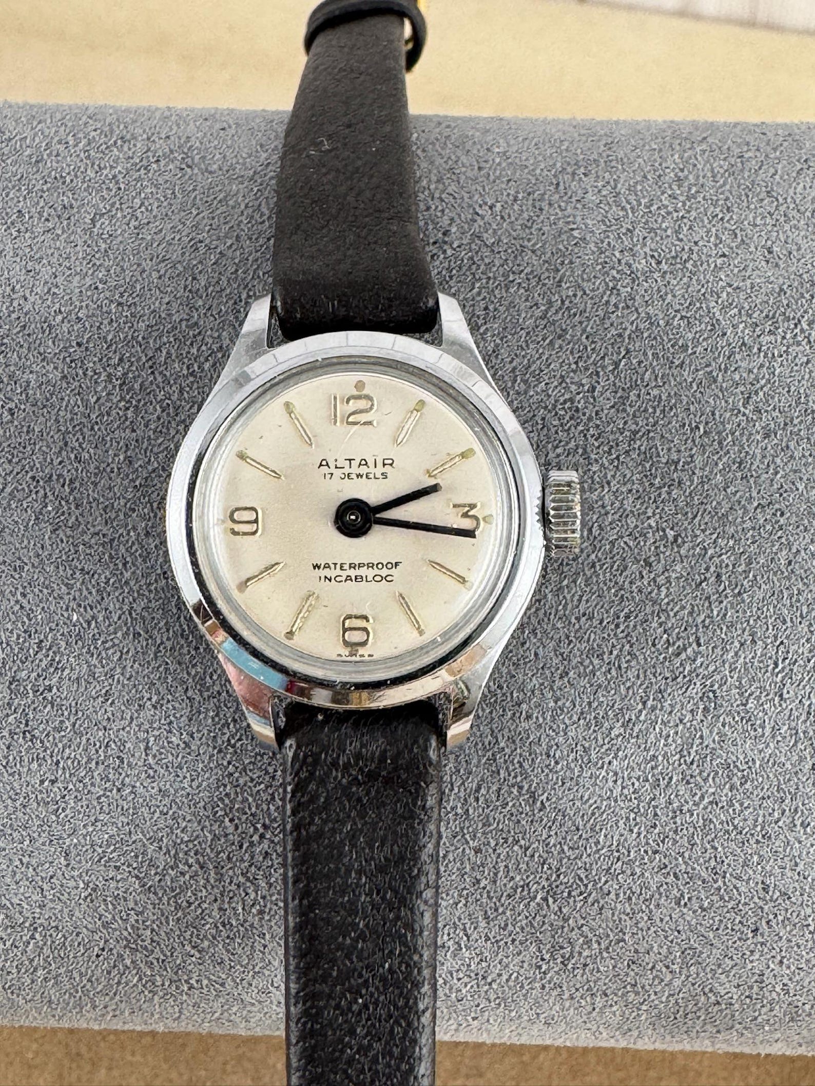 Vintage 1950s Swiss Altair Ladies' Watch: Silver-toned 17-jewel ...
