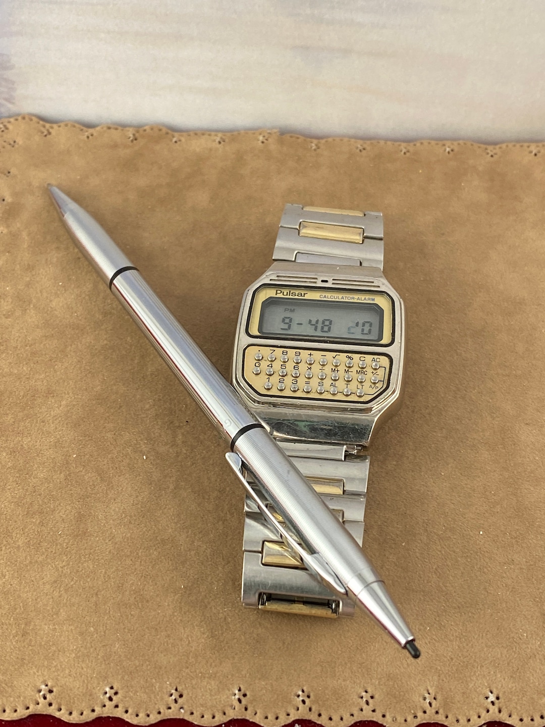 Vintage 1970s Pulsar LCD Calculator Alarm Watch - Two Tone Gold/silver ...