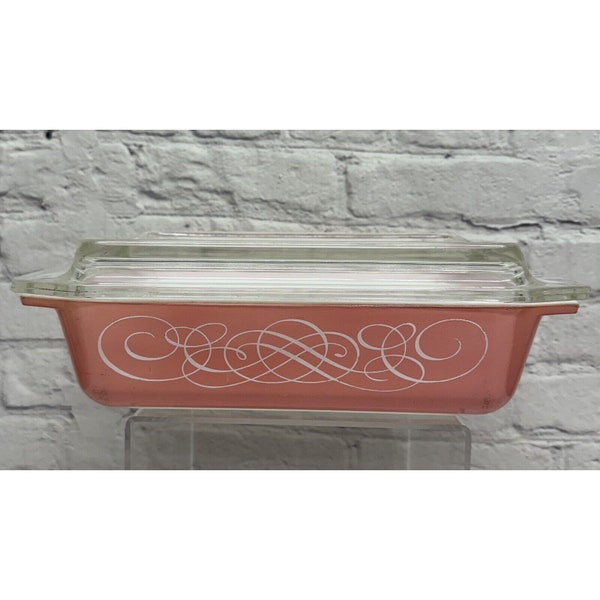 Vintage Pyrex Dish - Etsy