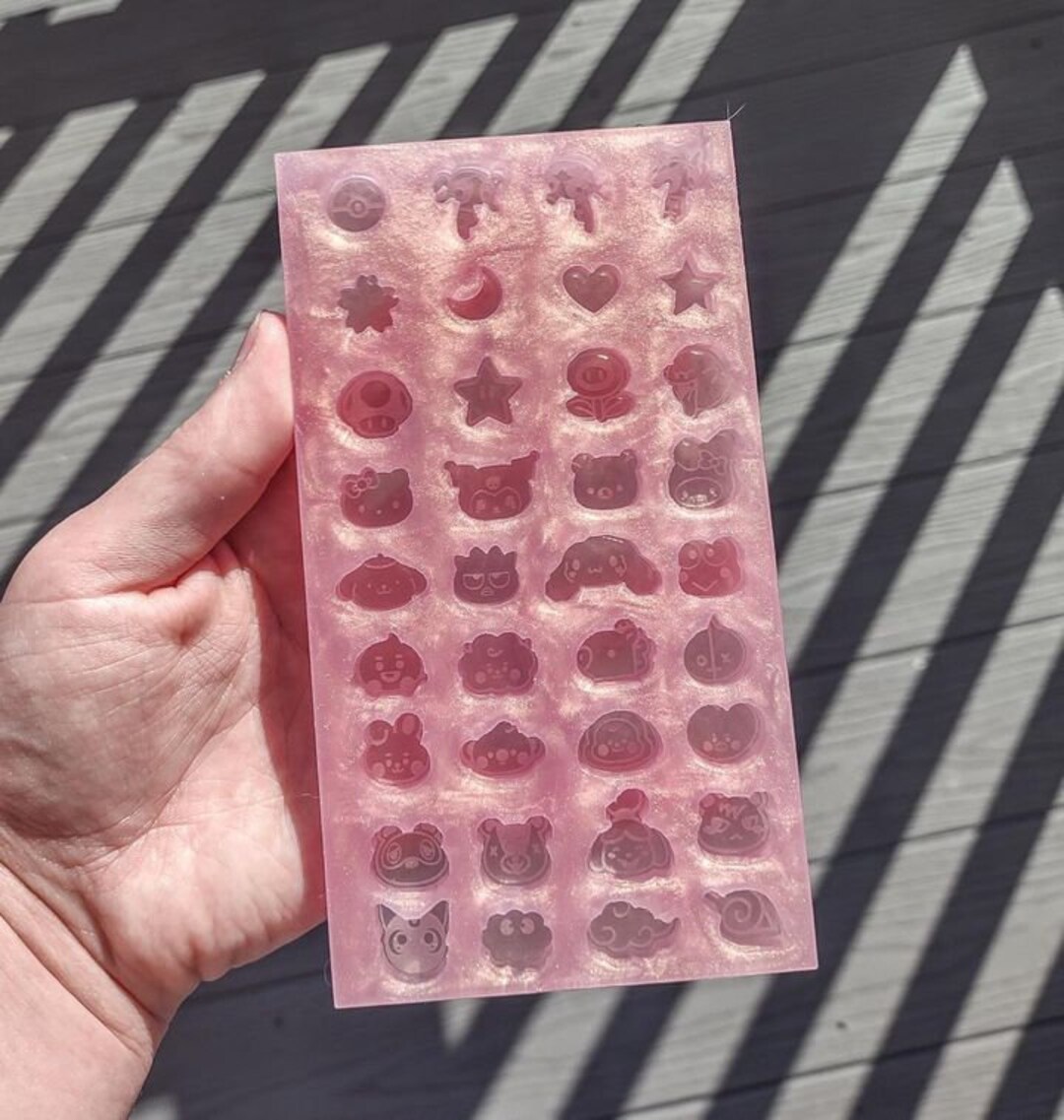 Character Shaker Bit Mold Video Game Tv Show Anime Stud Earring ...