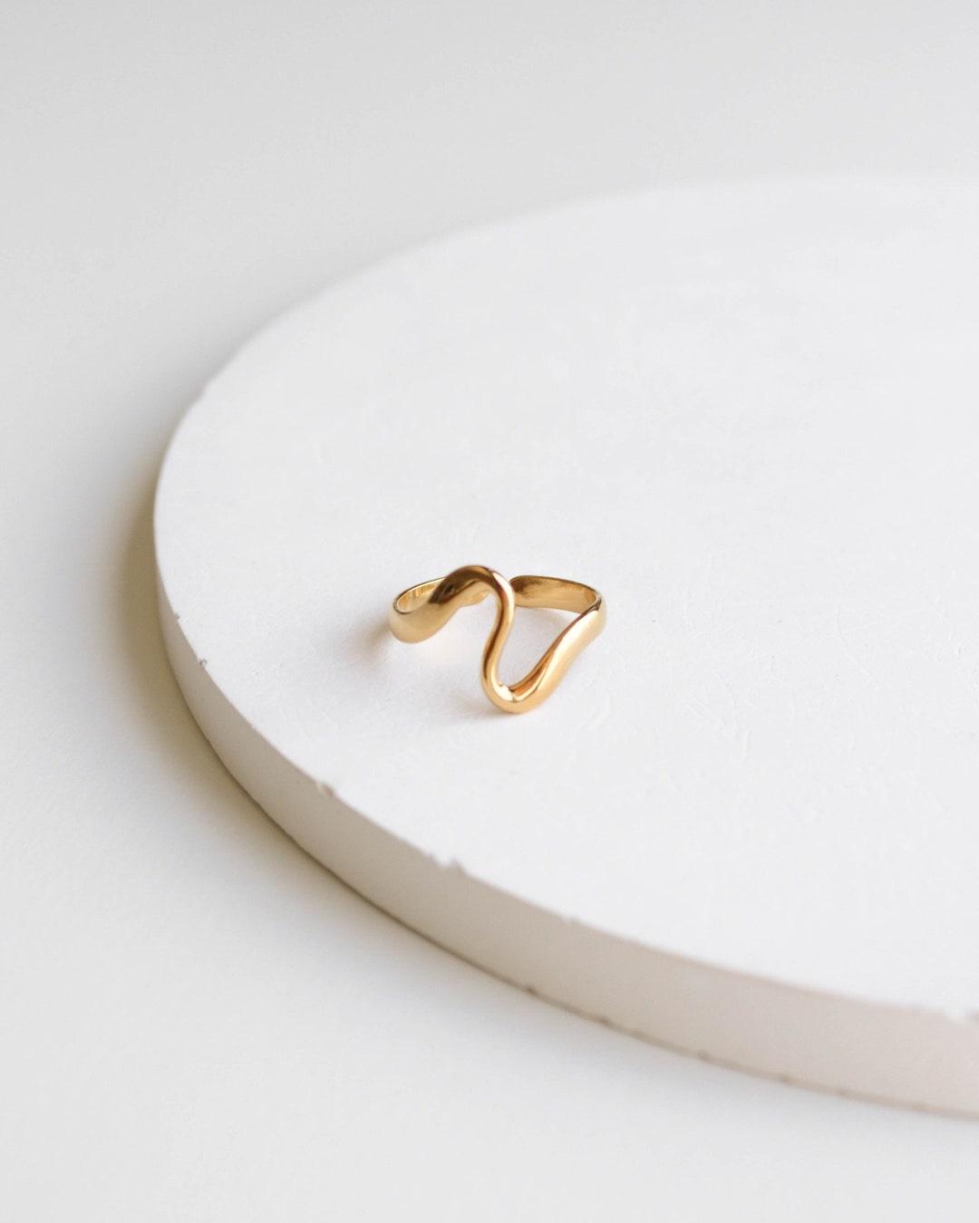 Never Fades - Water Resistant - Gold Wave Ring - 18K Gold Ring - Minimalist Ring - Stackable ...