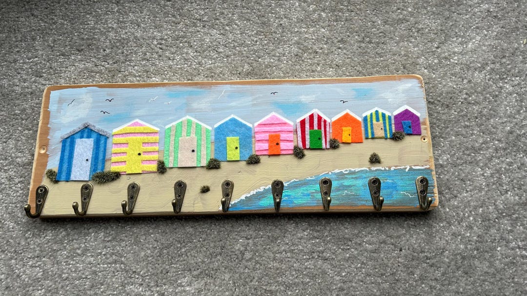 Large Beach Hut Key Holder. Seaside Themed Wooden Key Rack Coloured ...