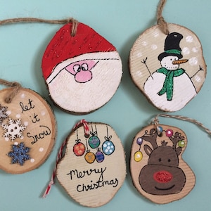 Christmas Painted Log Slices Decorated Tree Rounds Natural Wood Tree ...