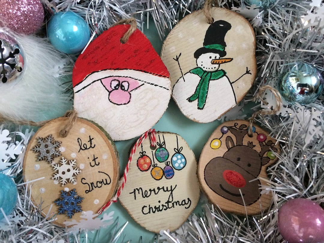 Christmas Painted Log Slices Decorated Tree Rounds Natural Wood Tree ...