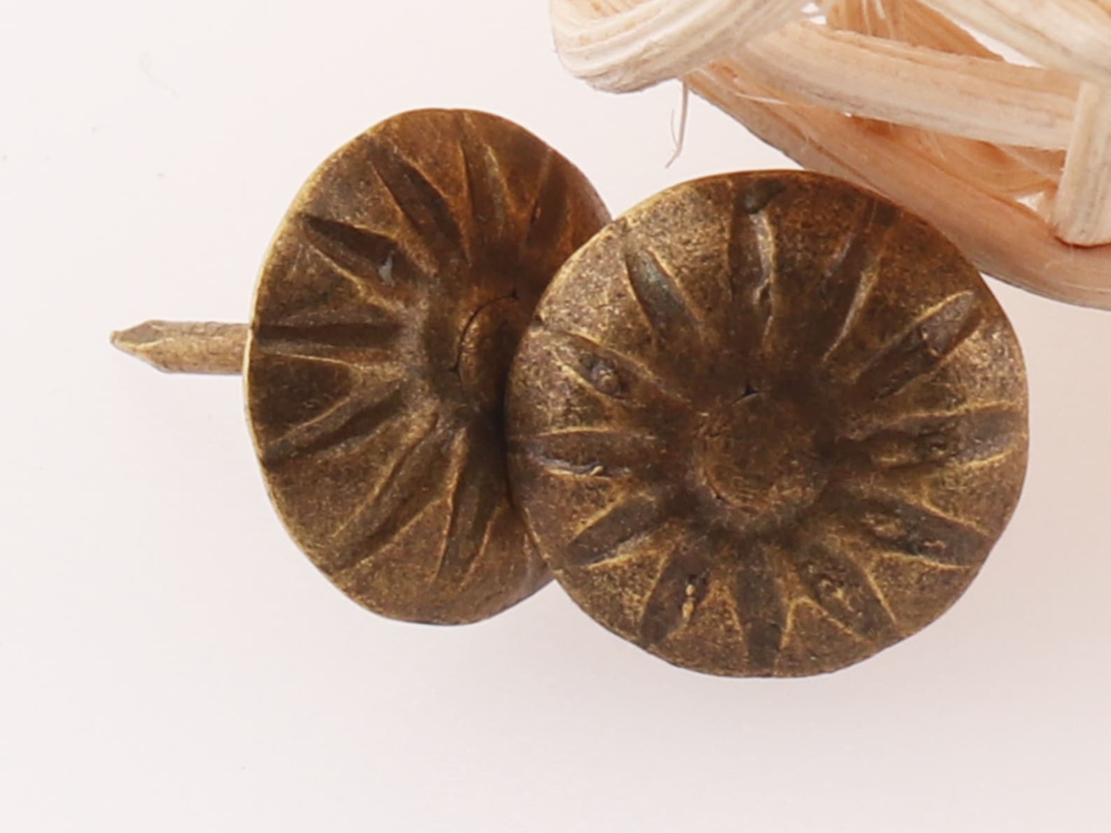 100 Pcs Antique Bronze Upholstery Tacks,nailhead Tacks Rivets ...