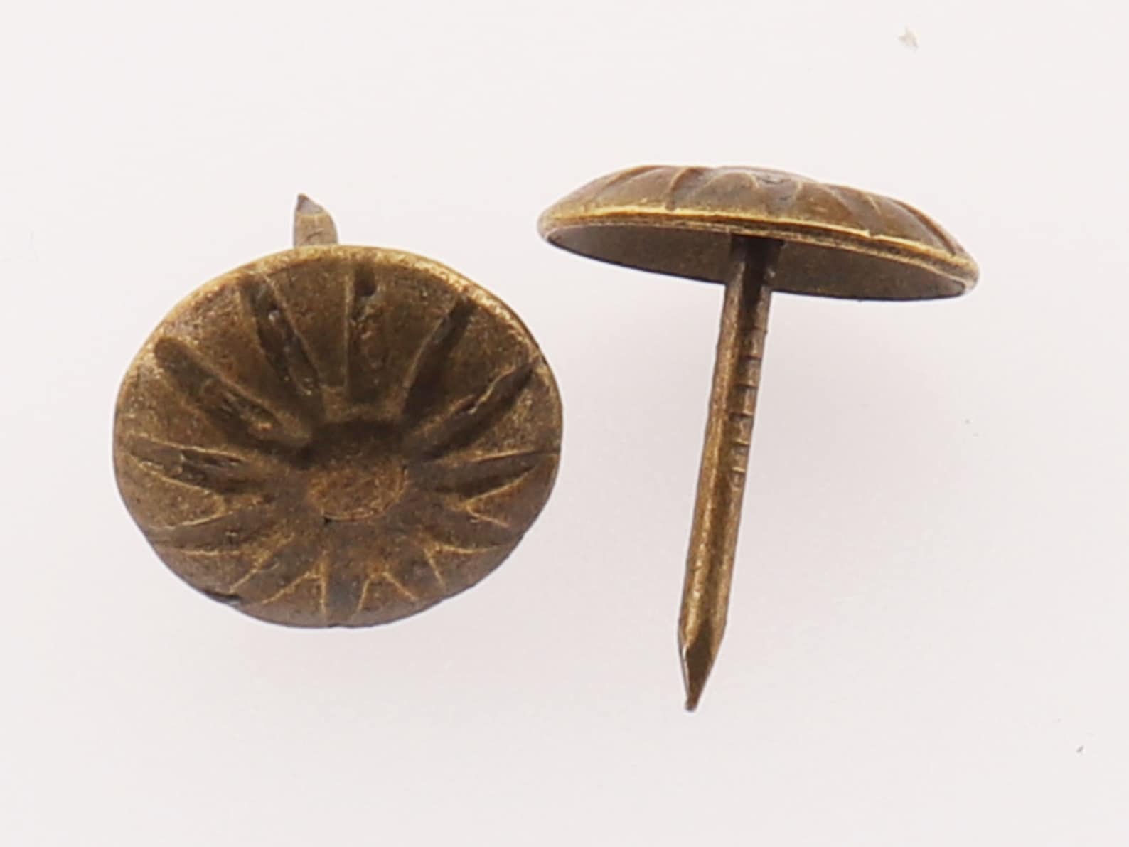 100 Pcs Antique Bronze Upholstery Tacks,nailhead Tacks Rivets ...