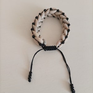 African Sea Shell Bracelet, Beaded Bracelet, Cowrie Shell Bracelet ...