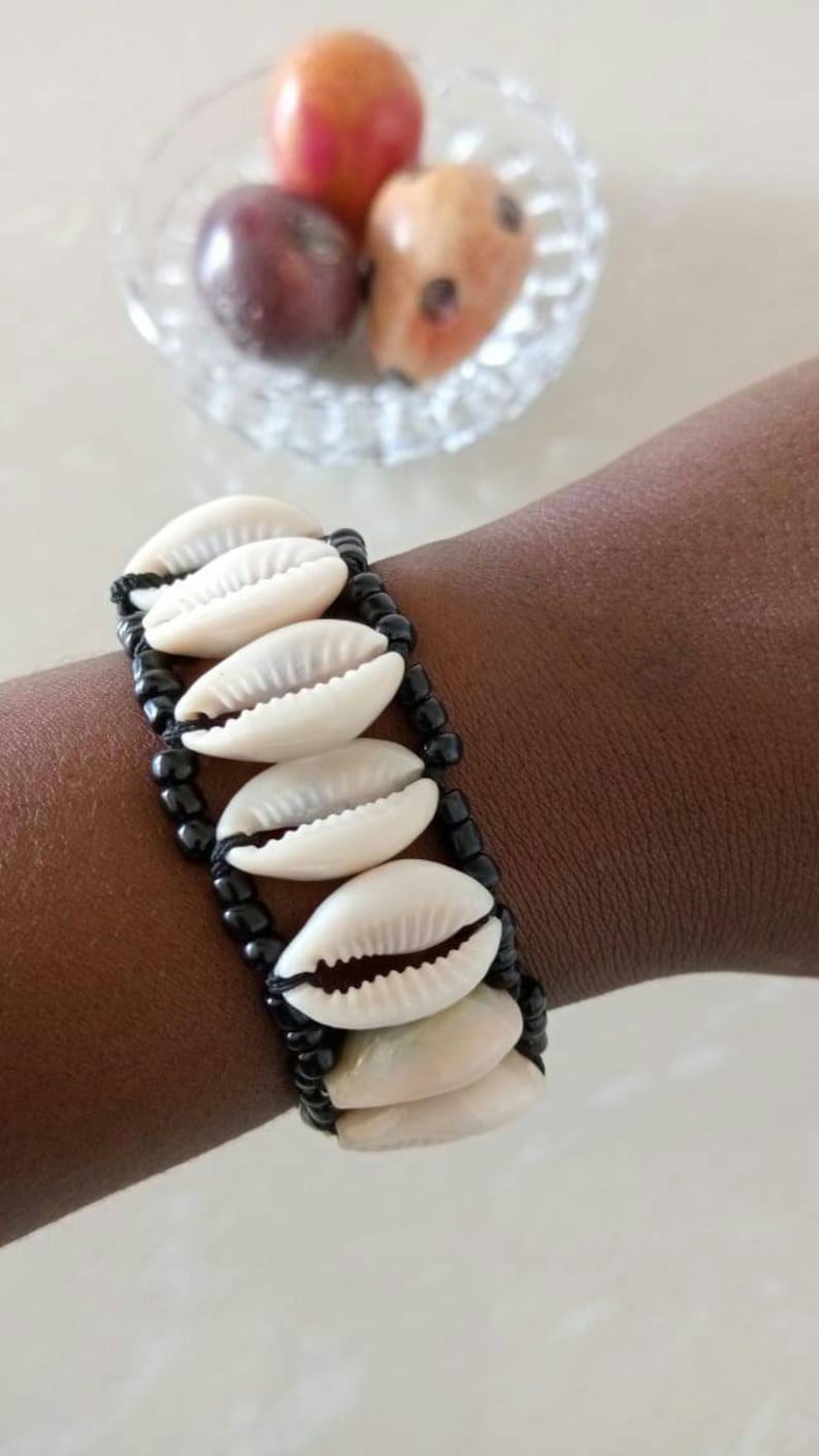 ON SALE Cowry Shell Bracelet Sea Shell Bracelet Cowrie Shell - Etsy