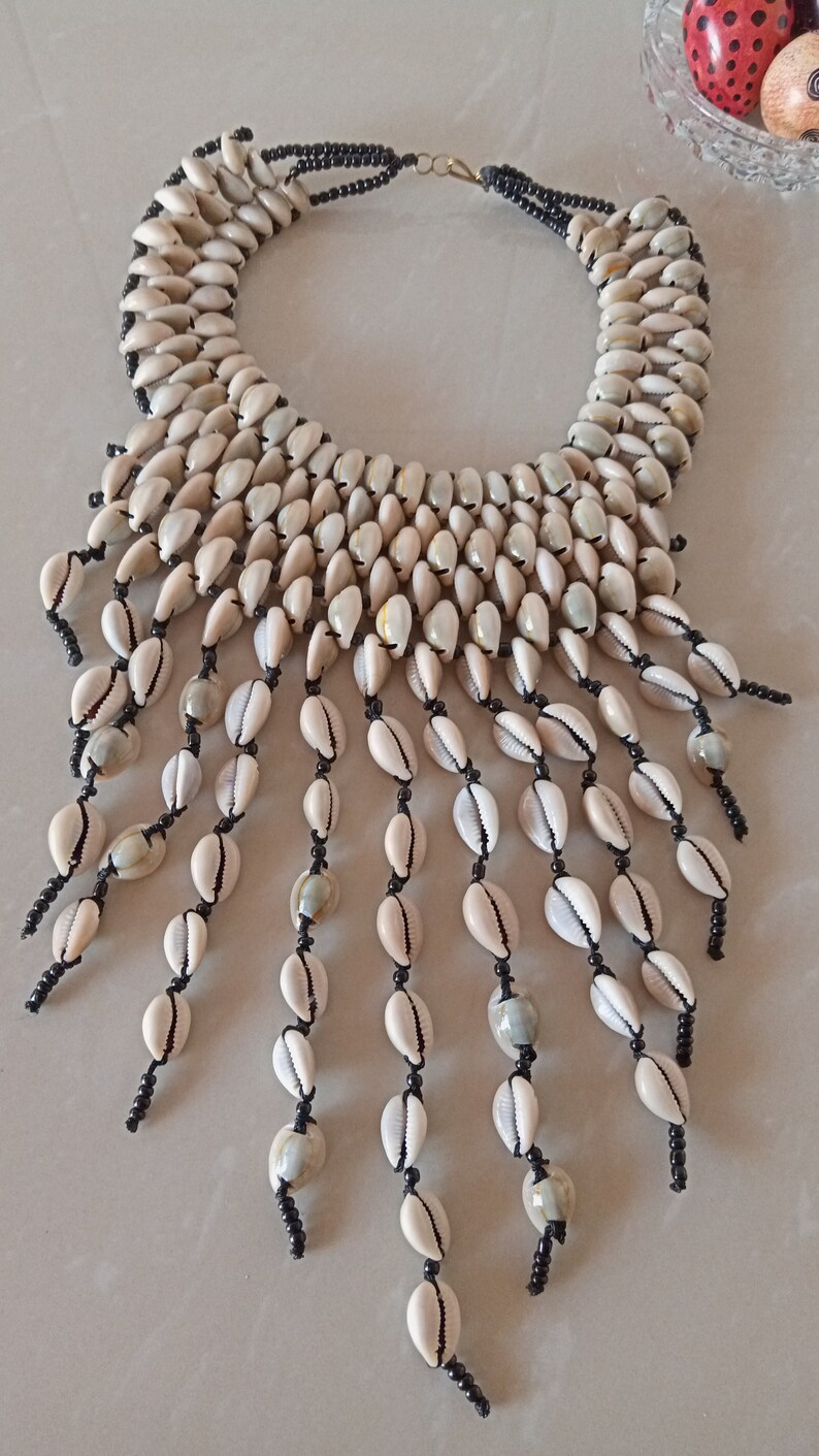 ON SALE Cowrie Seashell Necklace Cowrie Necklace Cowrie - Etsy