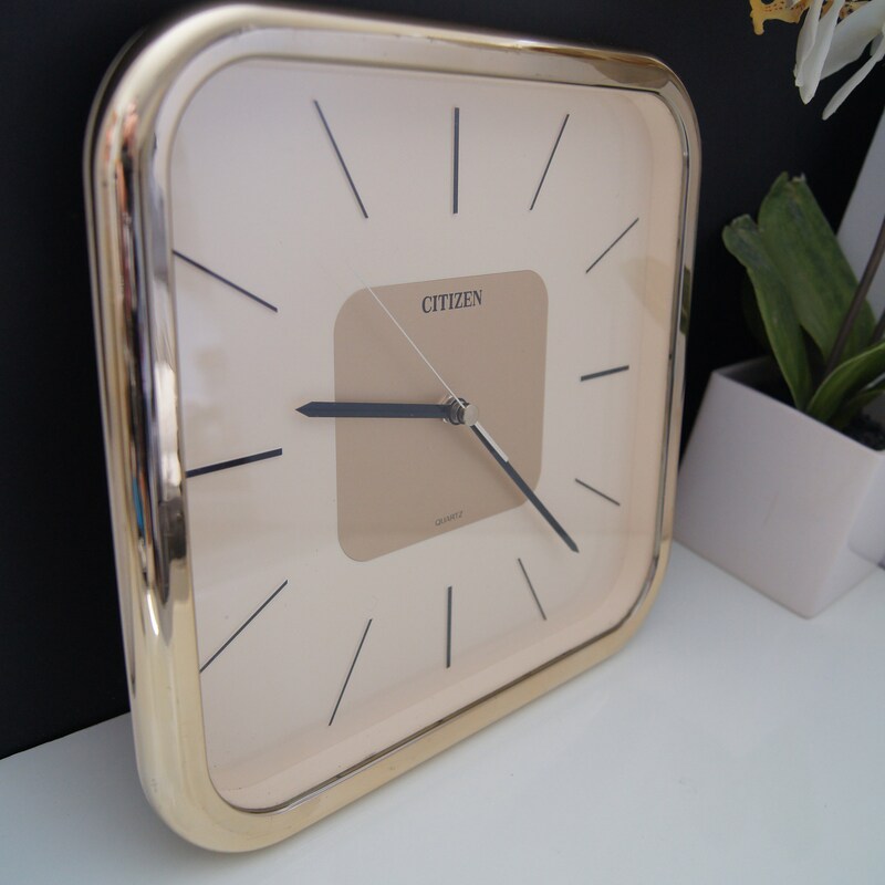 Retro Wall Clock - Etsy