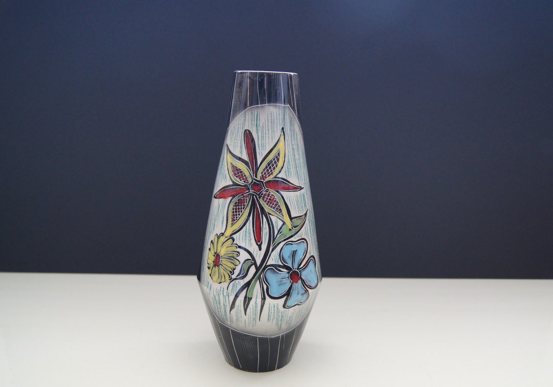 Vintage Porcelain Flower Vase - Table Flower Vase- Living Room Decor ...