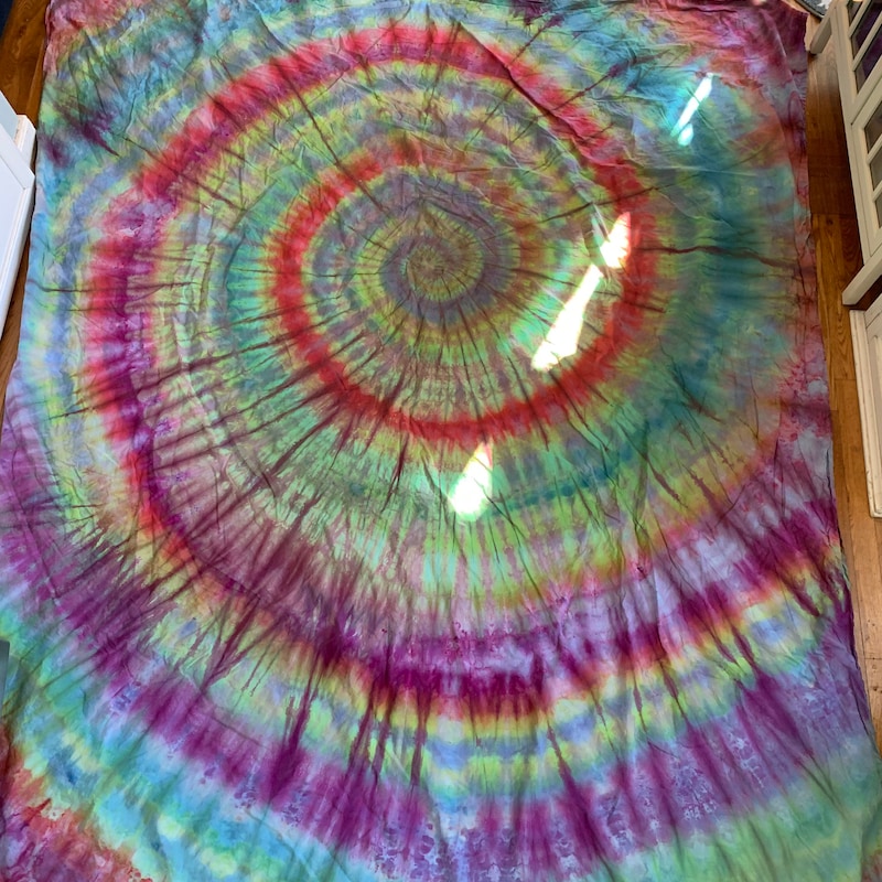 Tie Dye Wall Hanging - Etsy