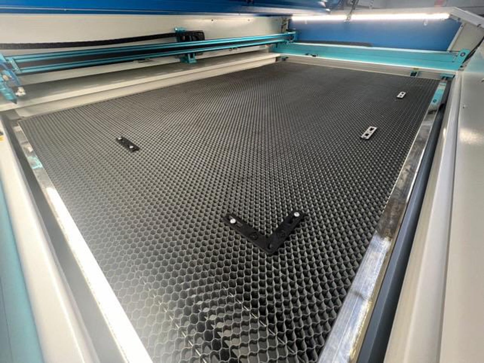 Laser Corner and Guide Rail. for Use With Any Honeycomb Laser Bed ...