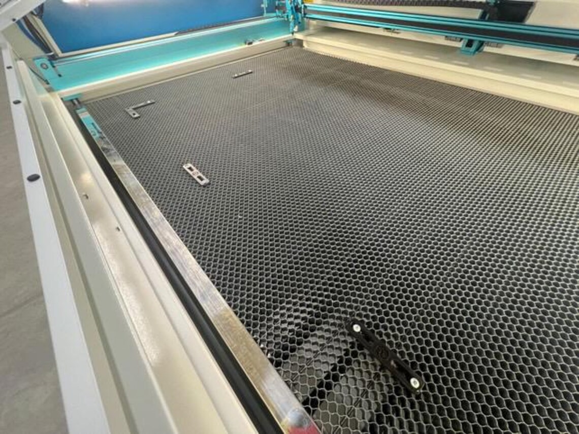 Laser Corner and Guide Rail. for Use With Any Honeycomb Laser Bed ...