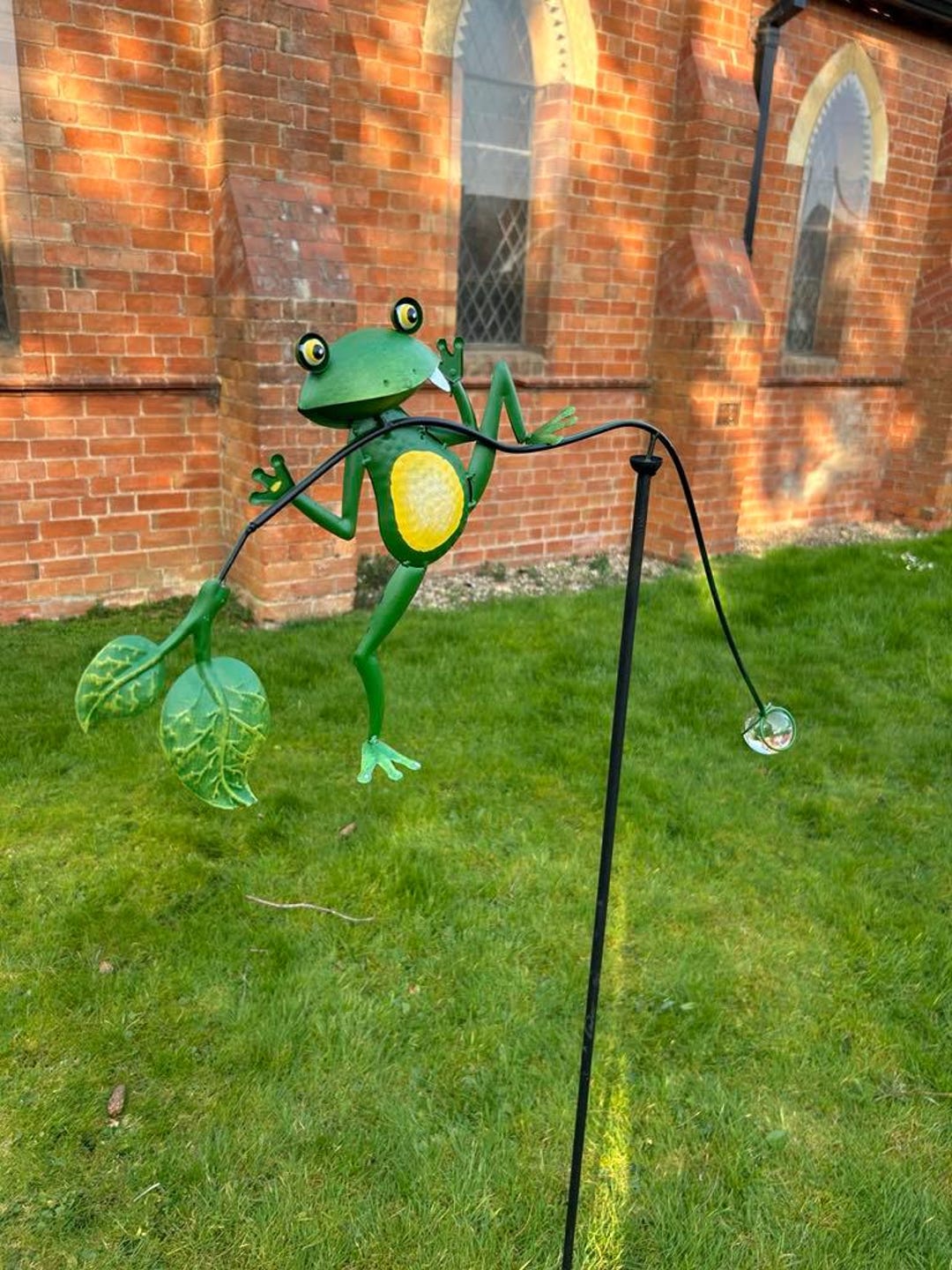 Quirky Frog Wind Spinner Garden Stake Metal Kinetic Sculpture Gift ...