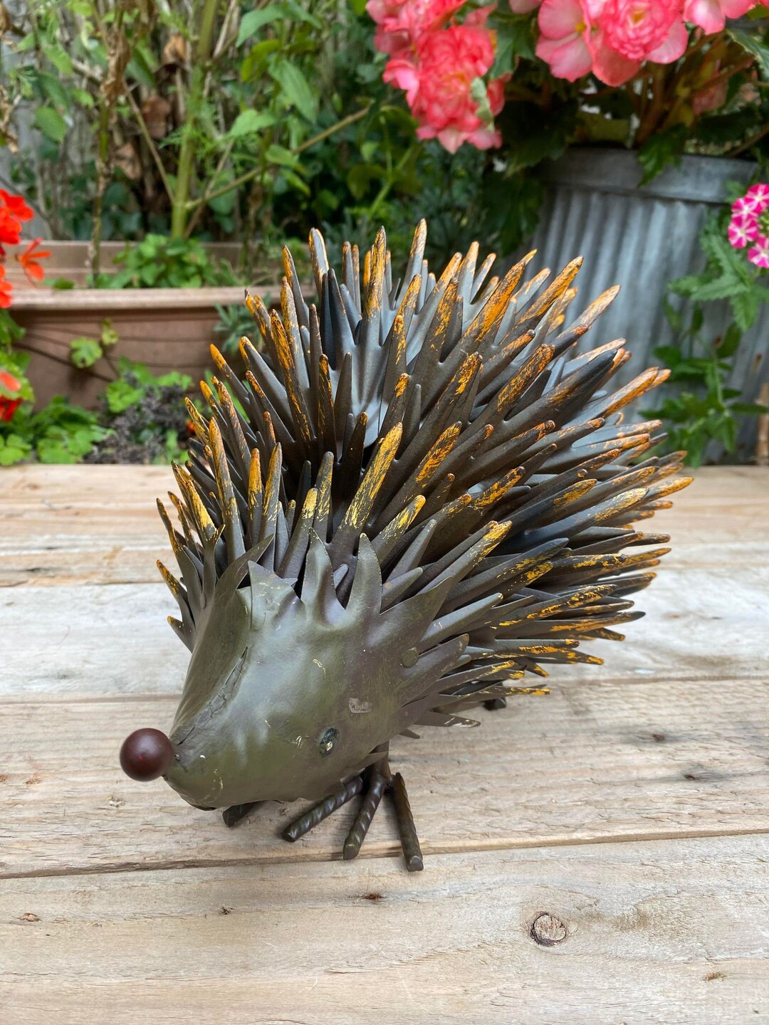 Charming Rustic Metal Garden Art Hedgehog Tin Art Indoor Outdoor - Etsy UK
