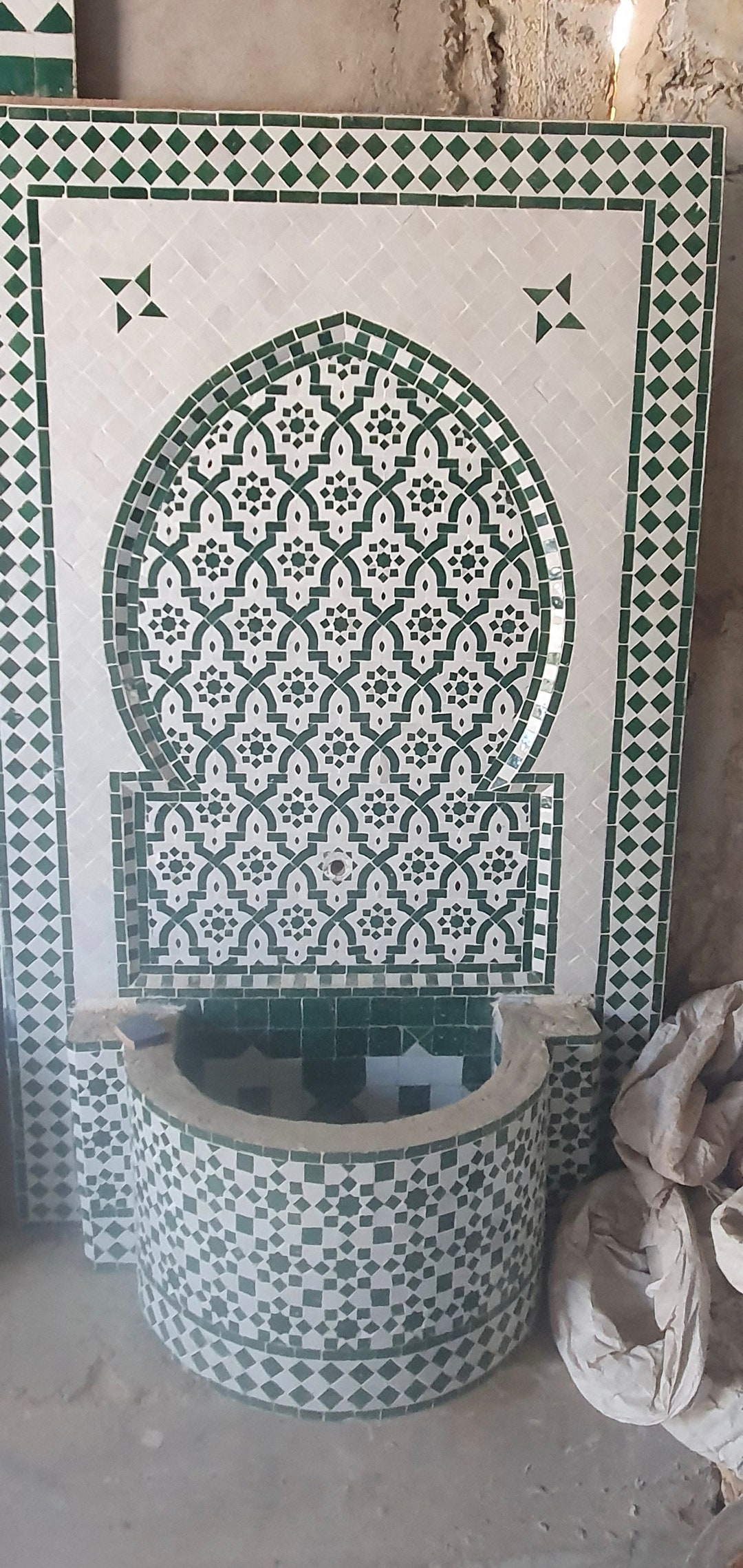 Green Moroccan Fountain Handmade Mosaic Fountain ,zelij Ceramic Tiles ...