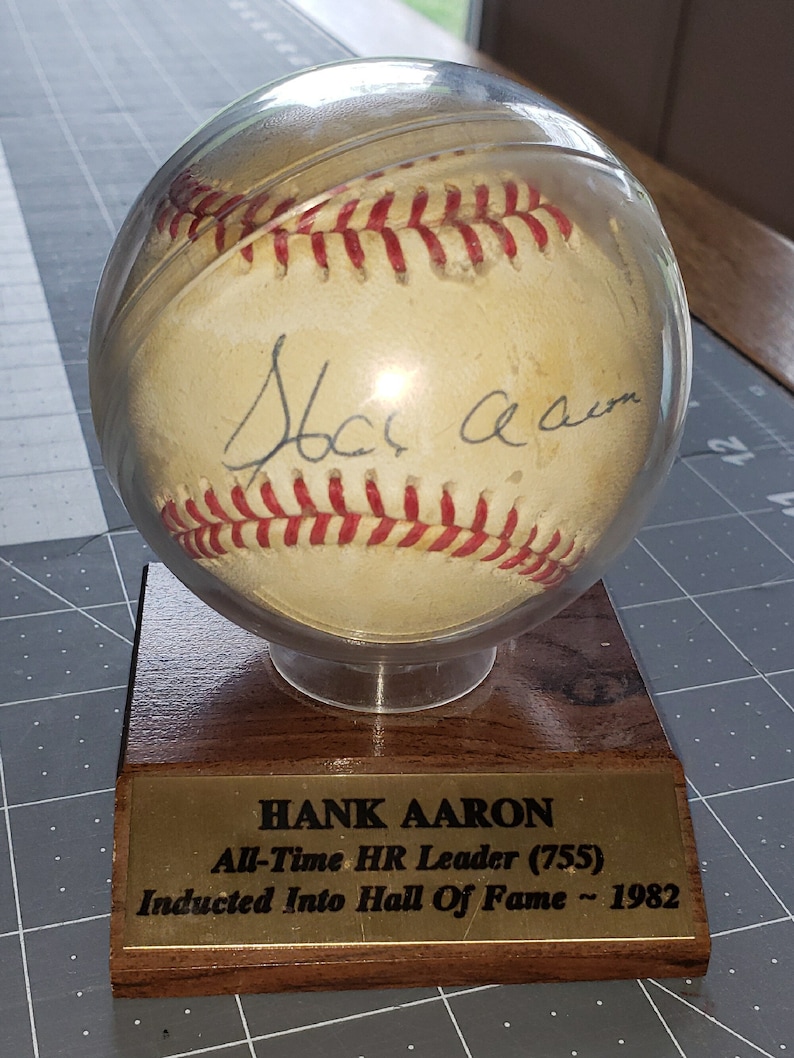 Vintage Hank Aaron Autographed Signed Baseball in Display Stand FREE ...