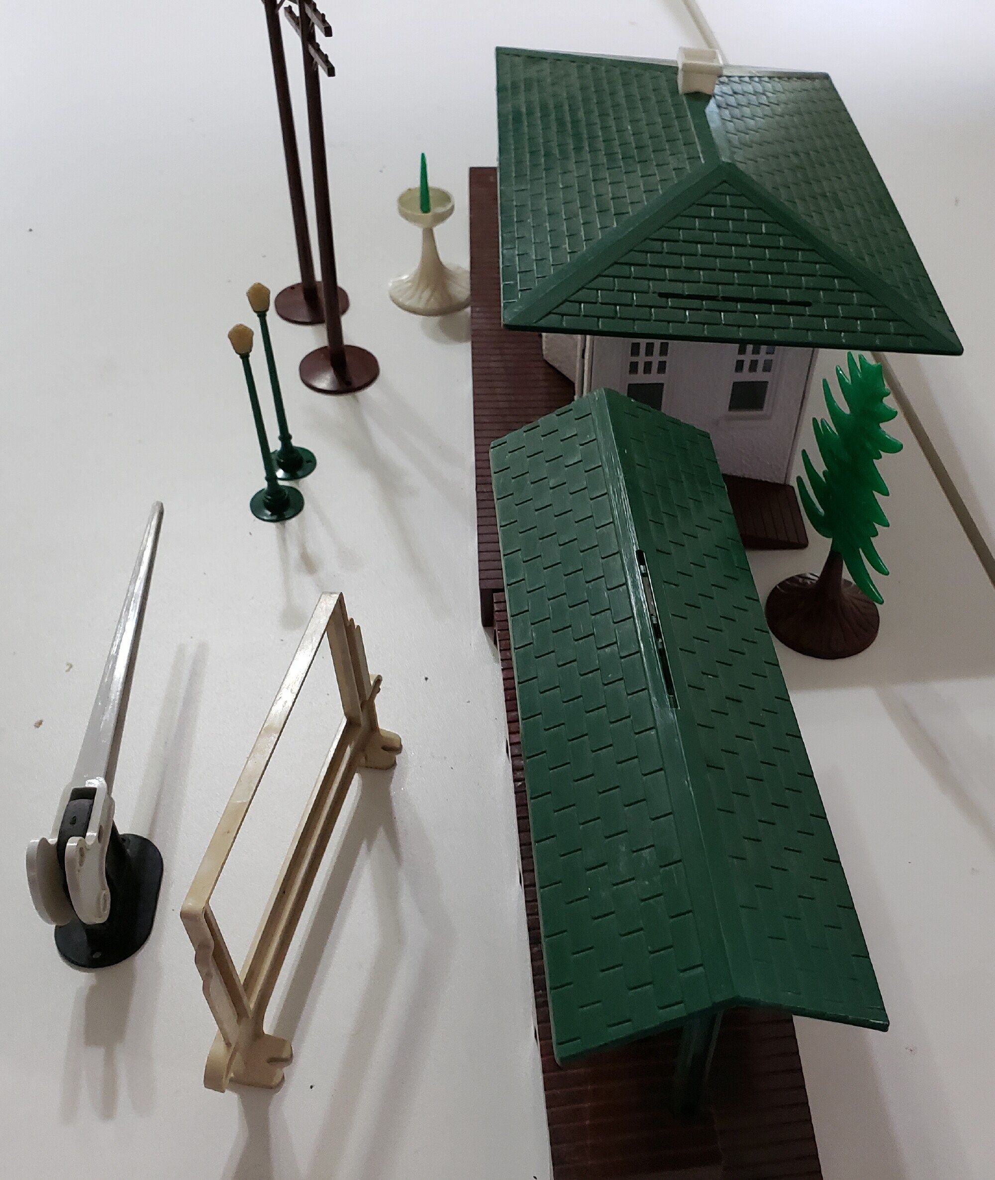 Vintage Toy Train Accessories Kit With RR Station, Freight Station ...