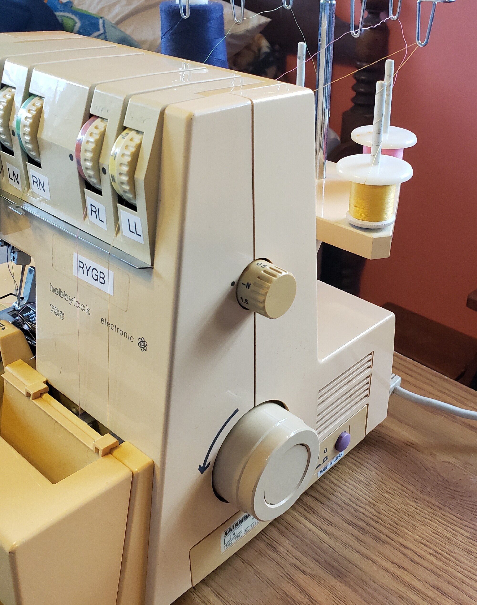Vintage Pfaff Hobbylock Model 786 4-thread Serger With Foot Pedal ...