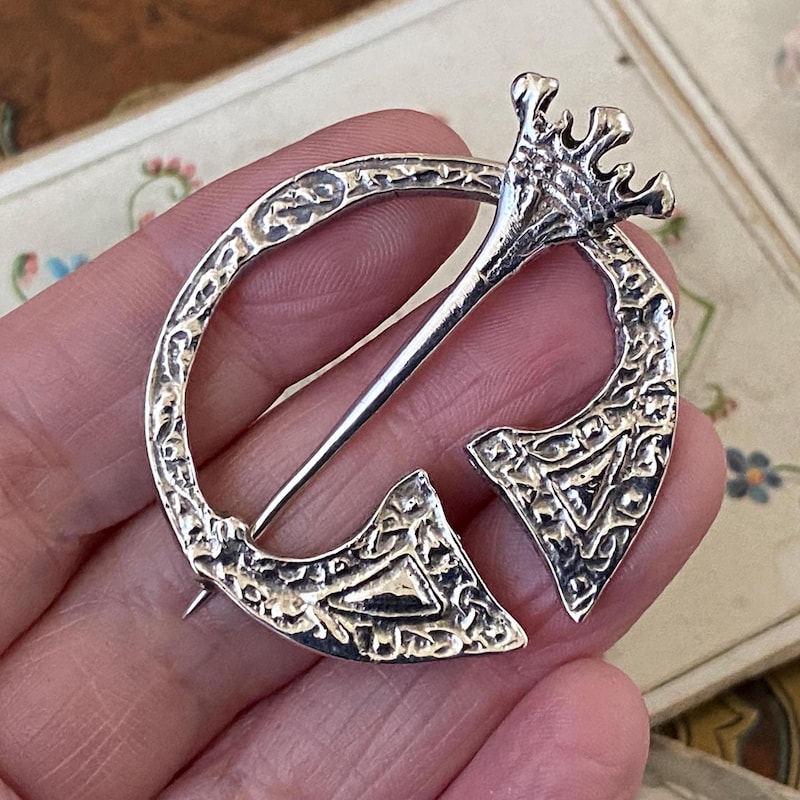 Penannular Brooch - Etsy