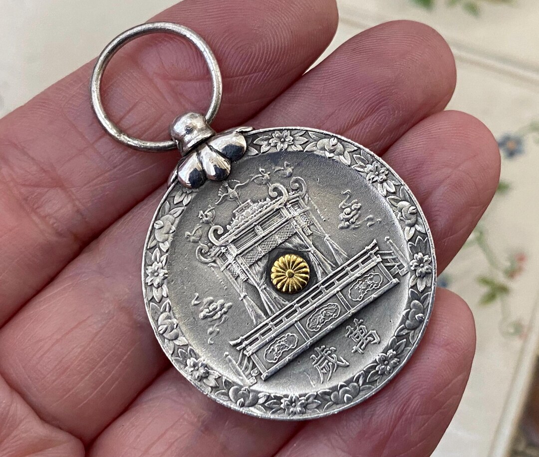 Unusual Antique Japanese WWII Original Silver Showa Era Emporer ...