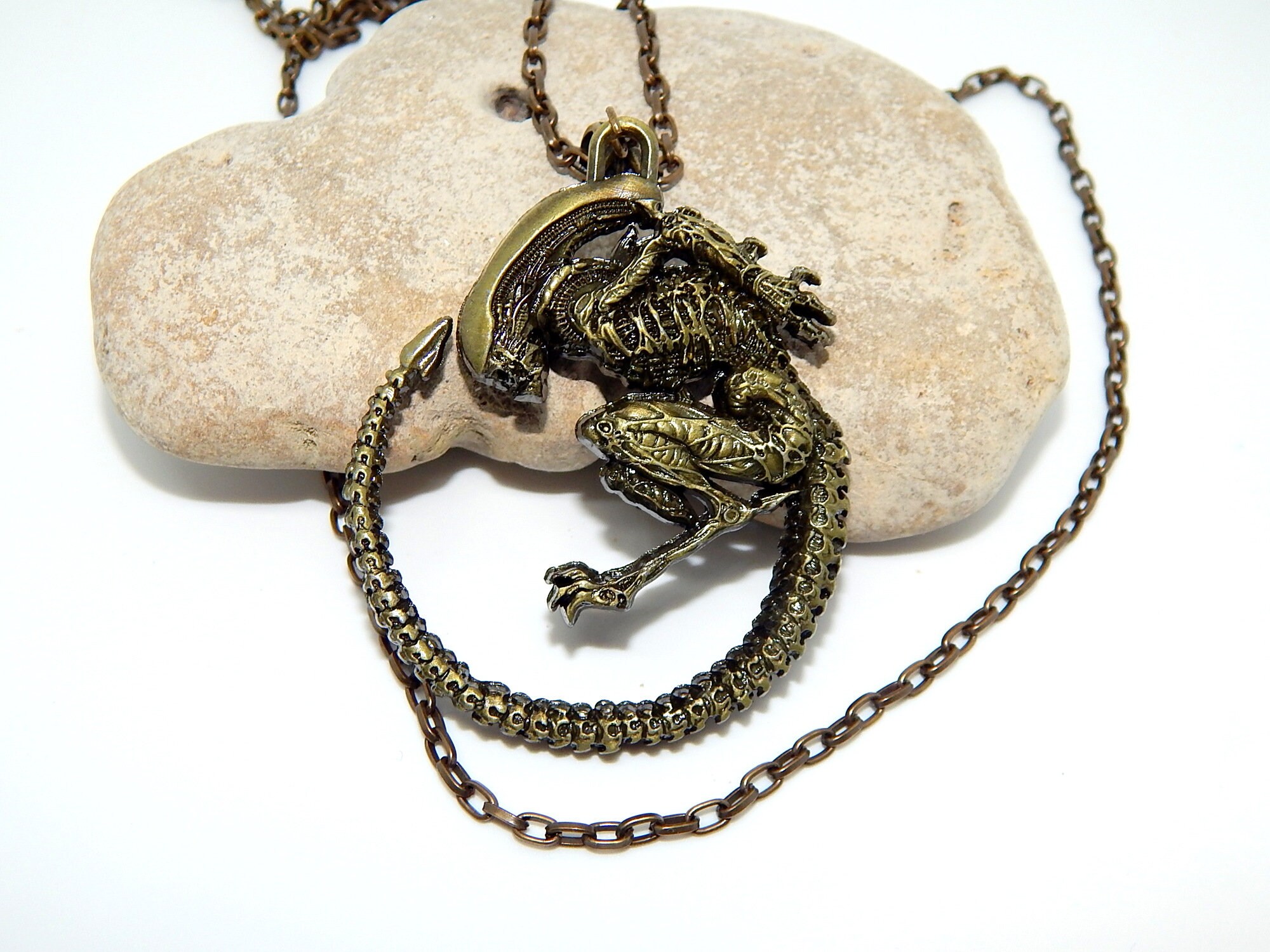 Alien Xenomorph Predator Pendant Necklace Jewelry, Predator Horror ...