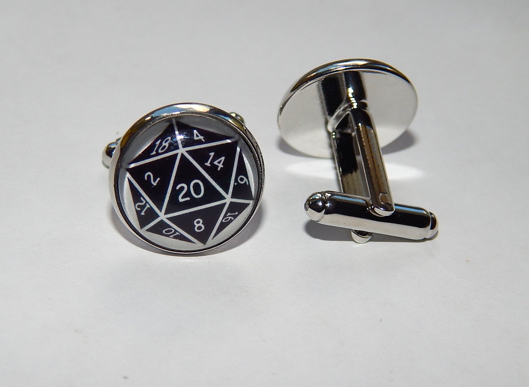 Dungeons and Dragons D20 Cufflinks Earrings Dungeons and - Etsy