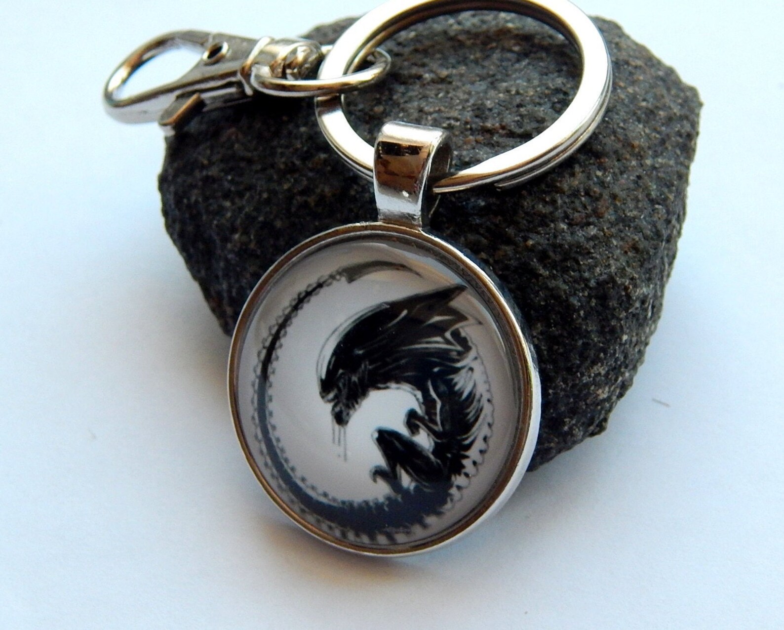 Alien Xenomorph Predator Pendant Necklace Jewelry Predator - Etsy