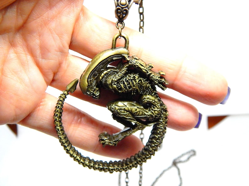 Alien Xenomorph Predator Pendant Necklace Jewelry, Predator Horror ...