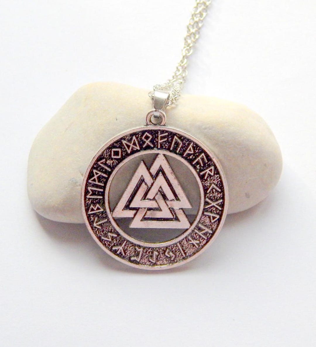 Viking Valknut Necklace: Norse Odin Knot Runes Pendant - Etsy