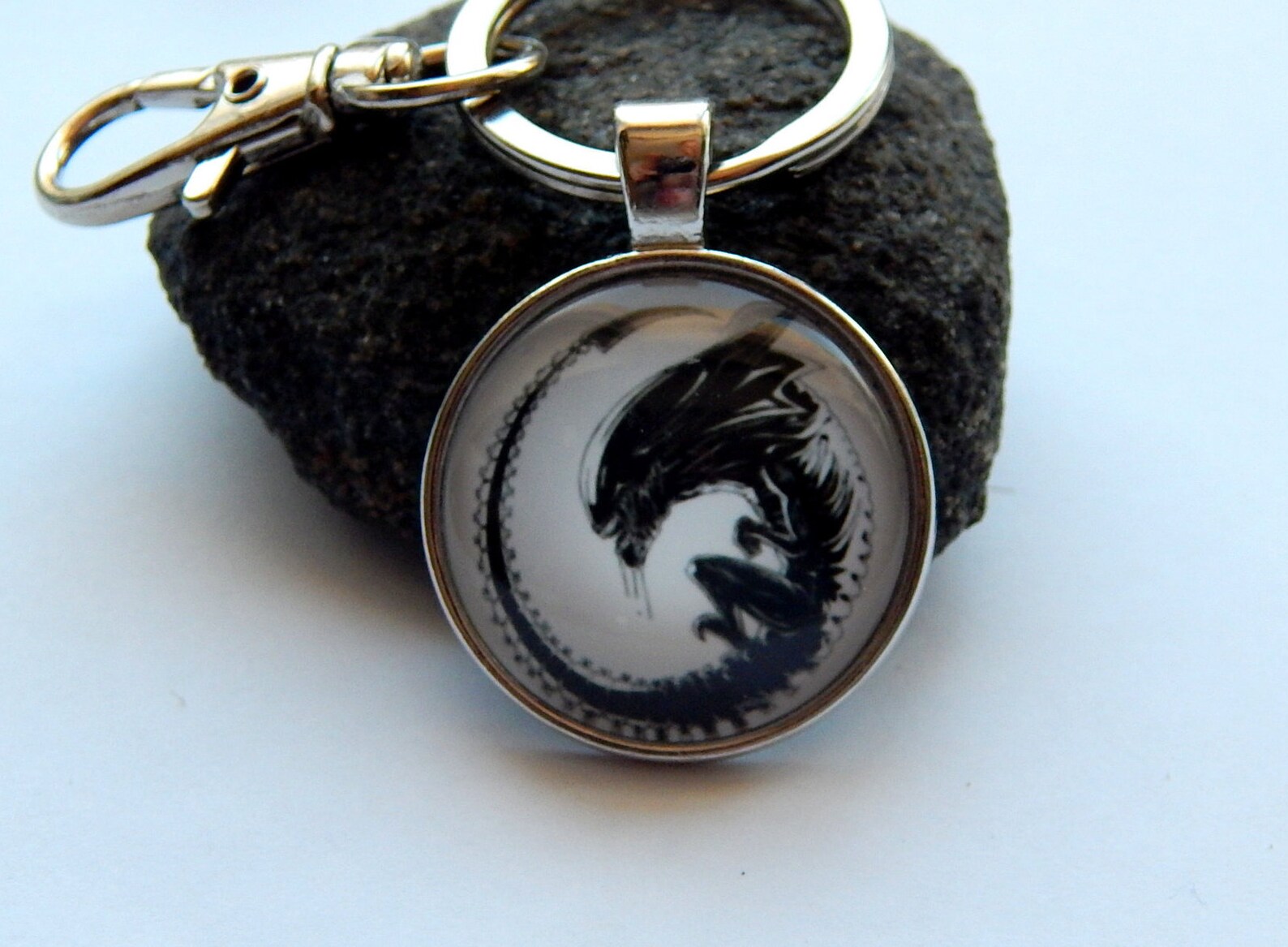 Alien Xenomorph Predator Pendant Necklace Jewelry Predator - Etsy