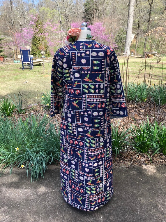 PRETTY 70's BIRD QUILTED Robe/70's Robes/70's Houseco… - Gem
