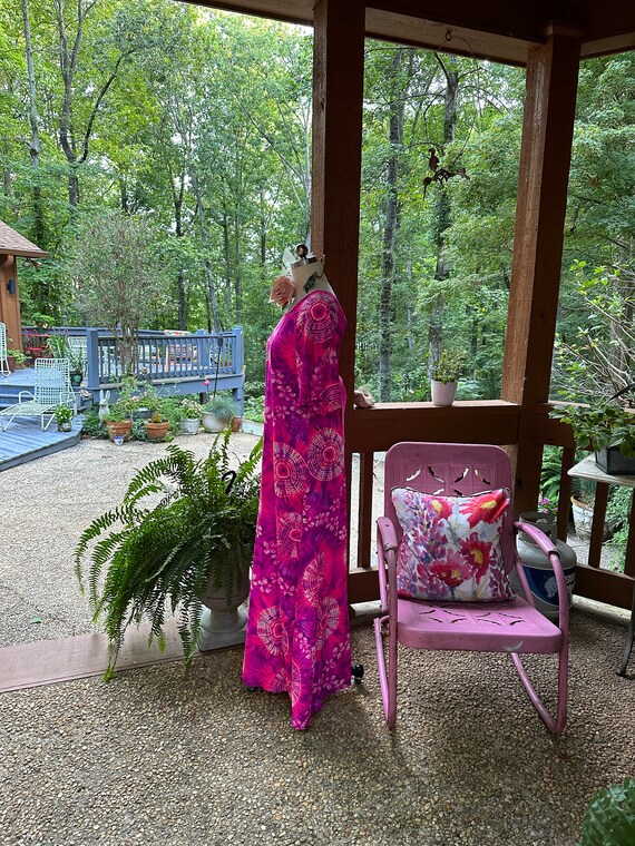 60's PURPLE BARKCLOTH MUMU/Ui-Maikai Floral Dress/60'… - Gem