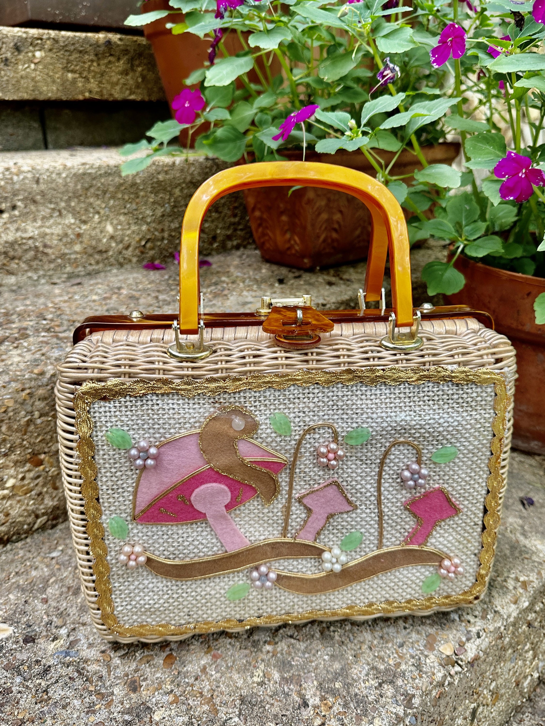 60's WICKER MUSHROOM Purse/adele Handbags/60's Handbags/mushroom ...