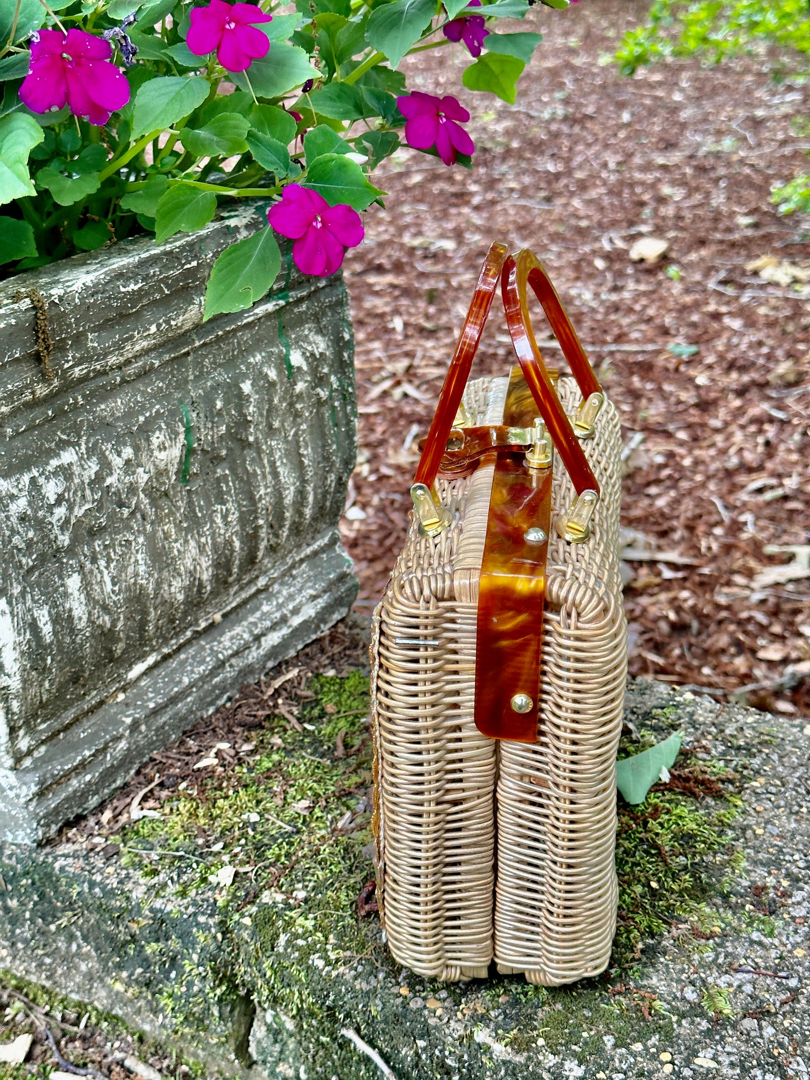 60's WICKER MUSHROOM Purse/adele Handbags/60's Handbags/mushroom ...