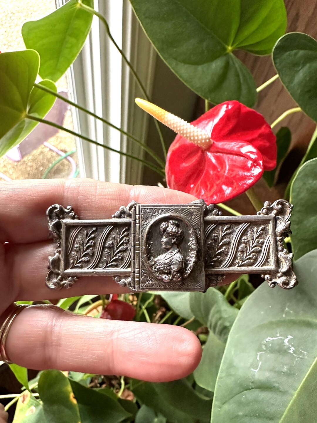 BEAUTIFUL CORO LOCKET Brooch/locket Brooches/lockets/vintage Lockets ...