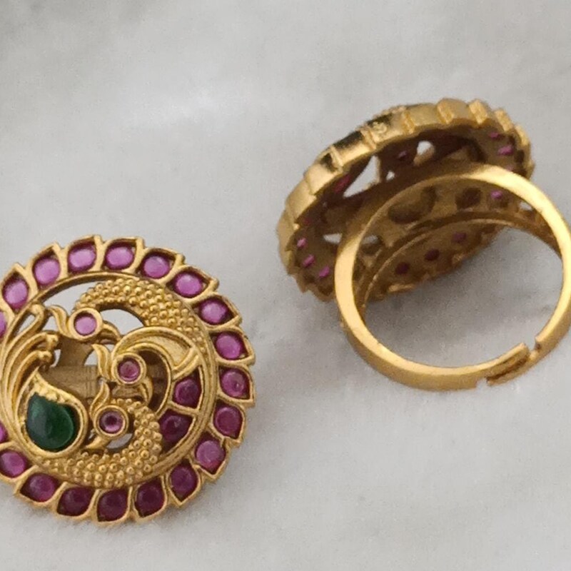 Finger Fashions - Etsy