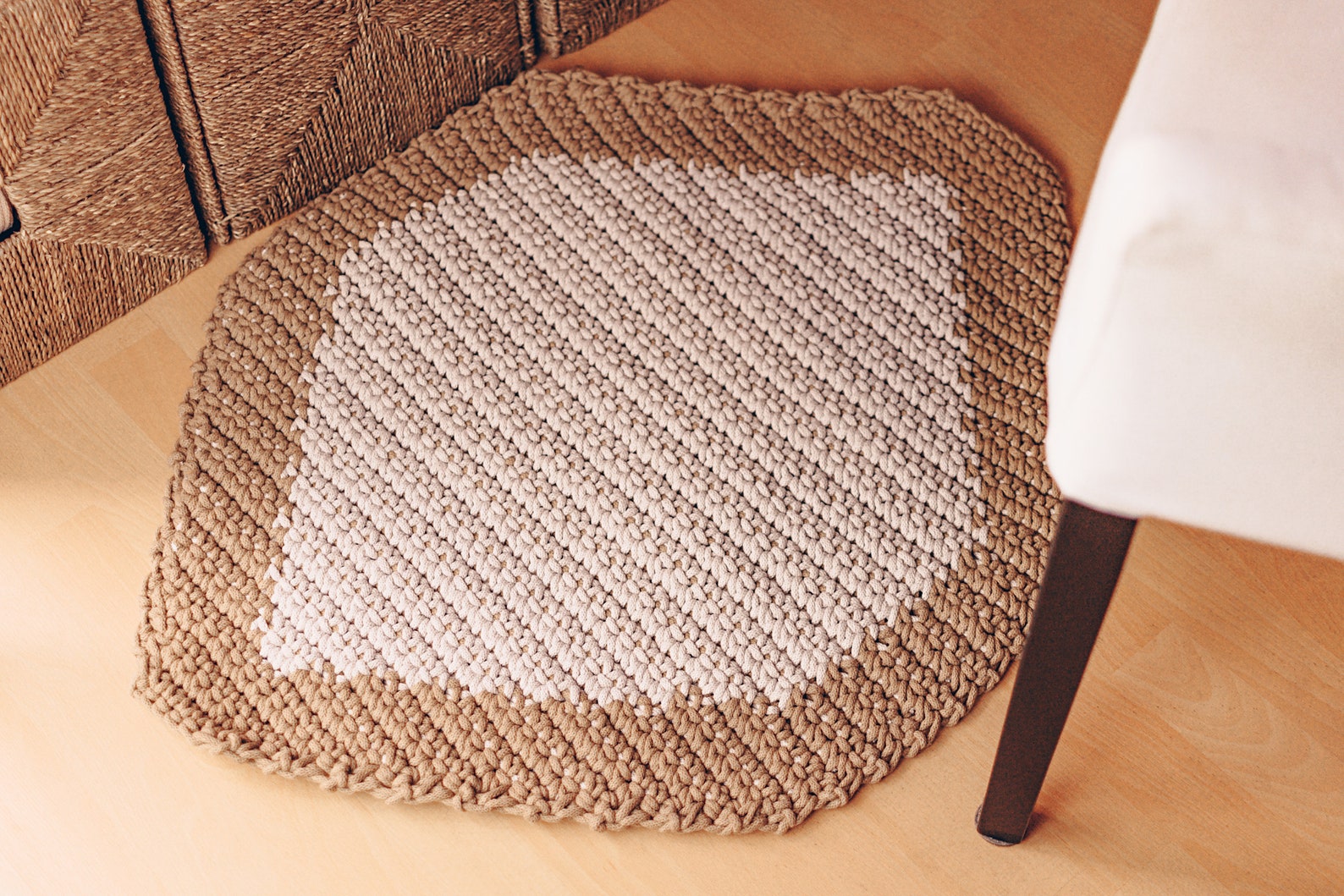 Crochet Rhombus Rug Pattern Modern Geometric Rug Pattern Decorative ...