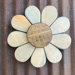 Ultra Miniature Gray Woods Daisy Wall Decoration Handmade From ...