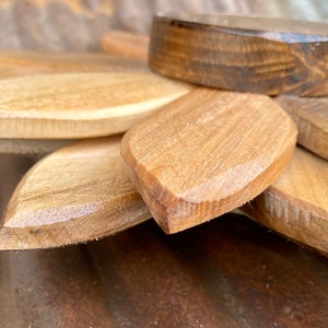 Natural Wood Finish Maple Flower Wall Decoration Crafted From Reclaimed ...