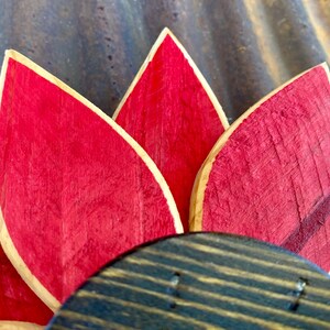 Small Red Wood Flower Wall Display Handcrafted From Repurposed Upcycled ...
