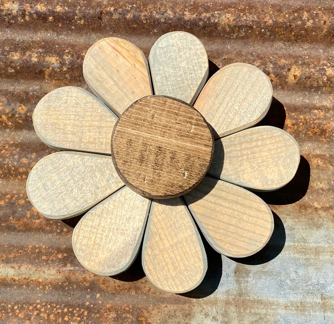 Ultra Miniature Gray Woods Daisy Wall Decoration Handmade From ...