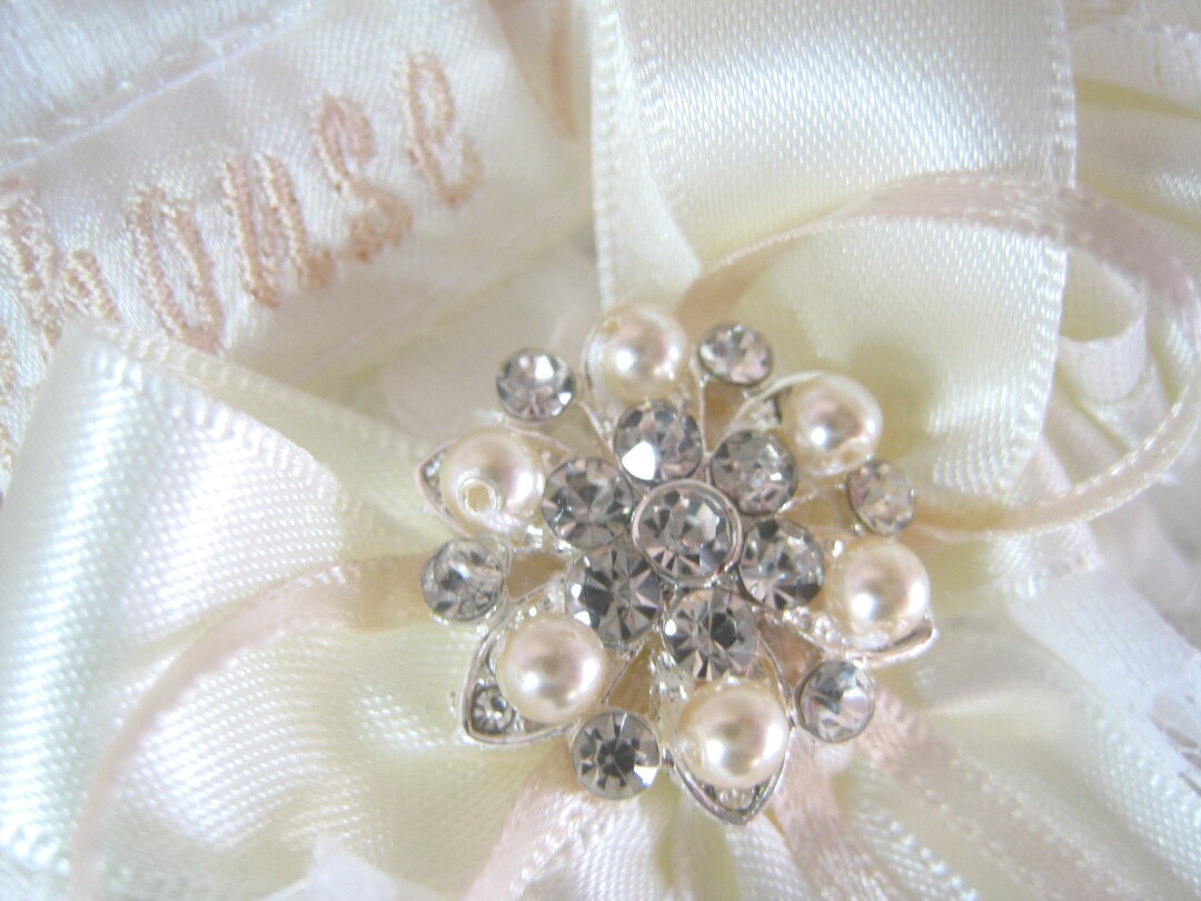 Luxury Wedding Garter LUCINDA Luxury Bridal Garter Swarovski Wedding ...