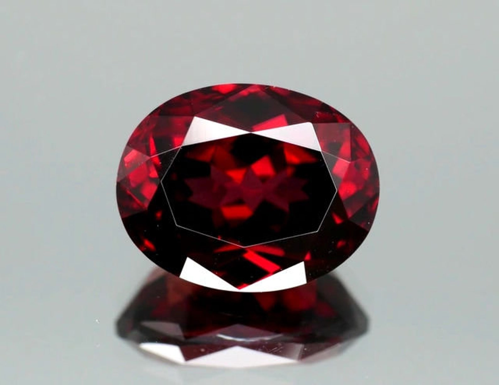Untreated Red Zircon, Sparkling Deep Red, 3.65ct Oval Cut, Natural ...