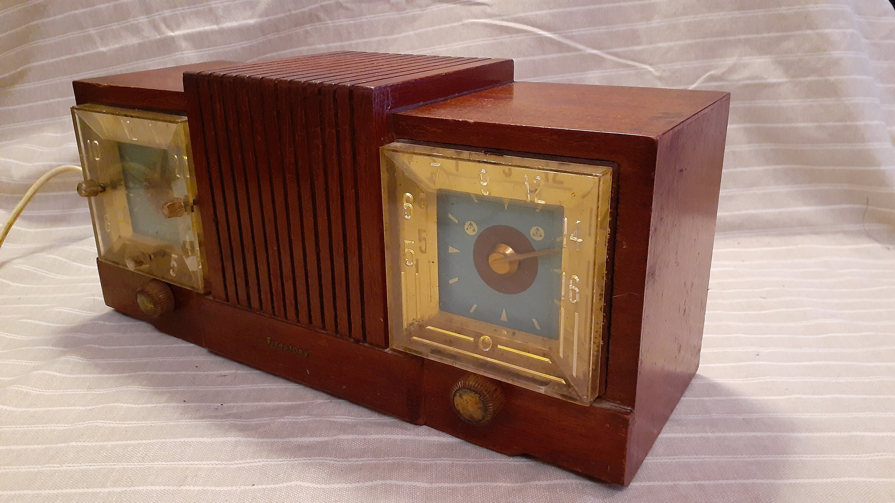 RARE Vintage 1954 Firestone Model 4-A-128 AM Radio & Telechron Mantle ...