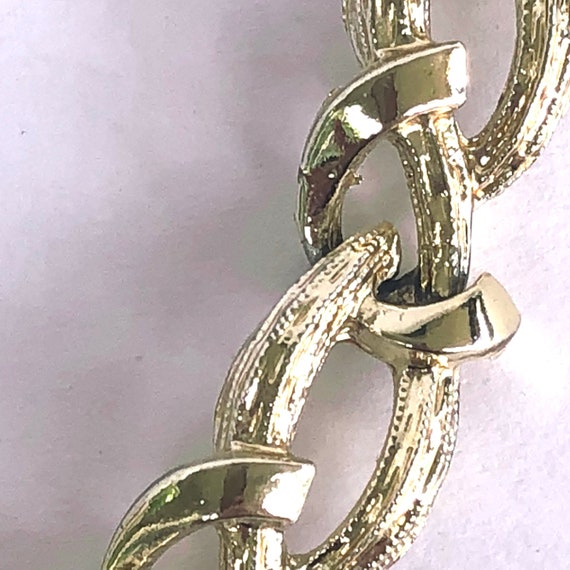 Coro Gold Tone Overlapping Chain Link Choker Hook Cla… - Gem