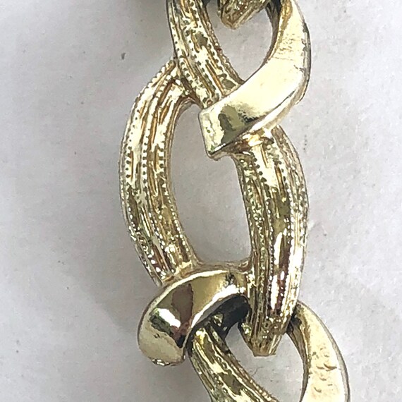 Coro Gold Tone Overlapping Chain Link Choker Hook Cla… - Gem