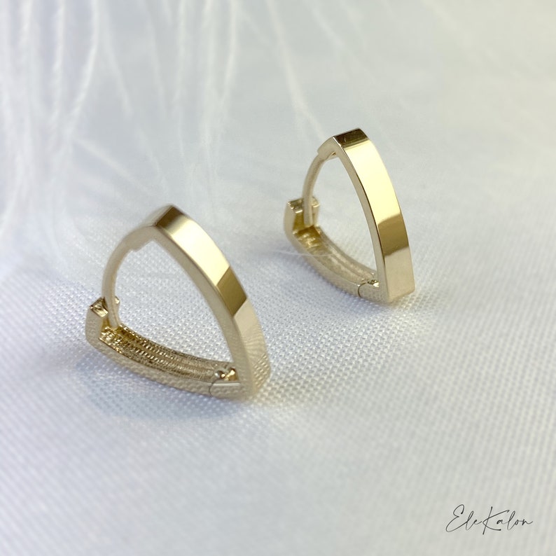 14K Solid Gold Triangle Hoop Earrings Triangle Huggie Hoops - Etsy